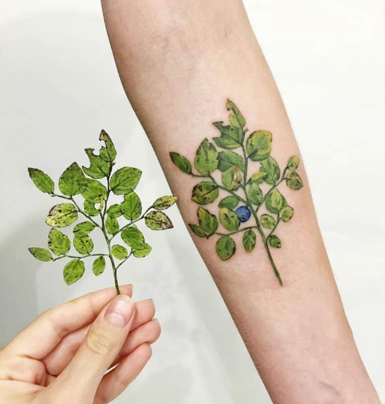 Gifted Tattoo Artist Uses Living Plants to Create Stunning and Elegant ...