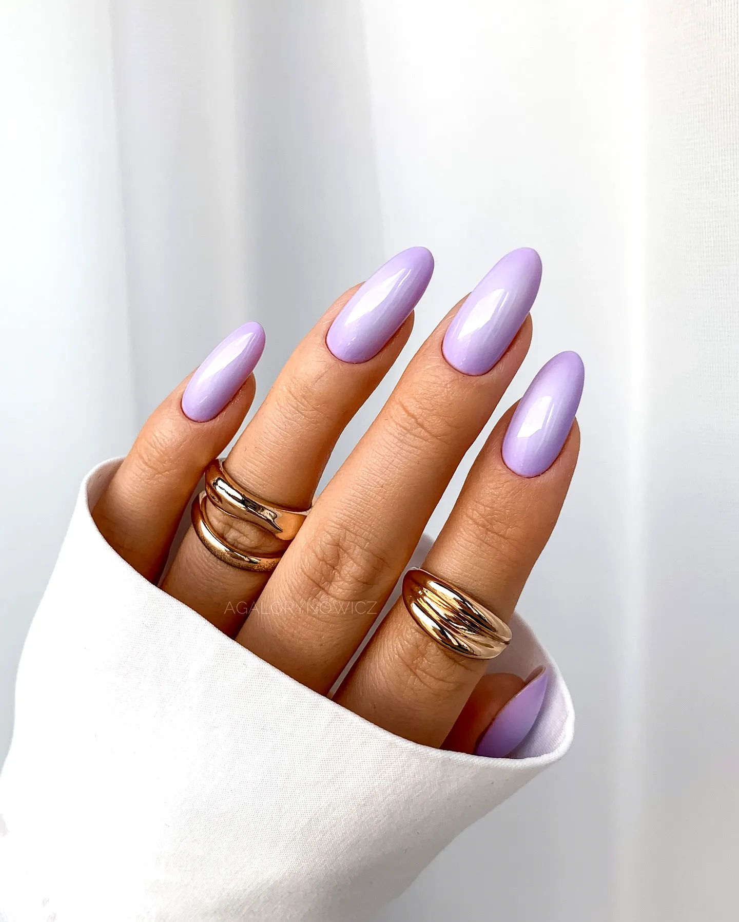 15 Cute Lilac Nail Ideas for a Glamorous Look
