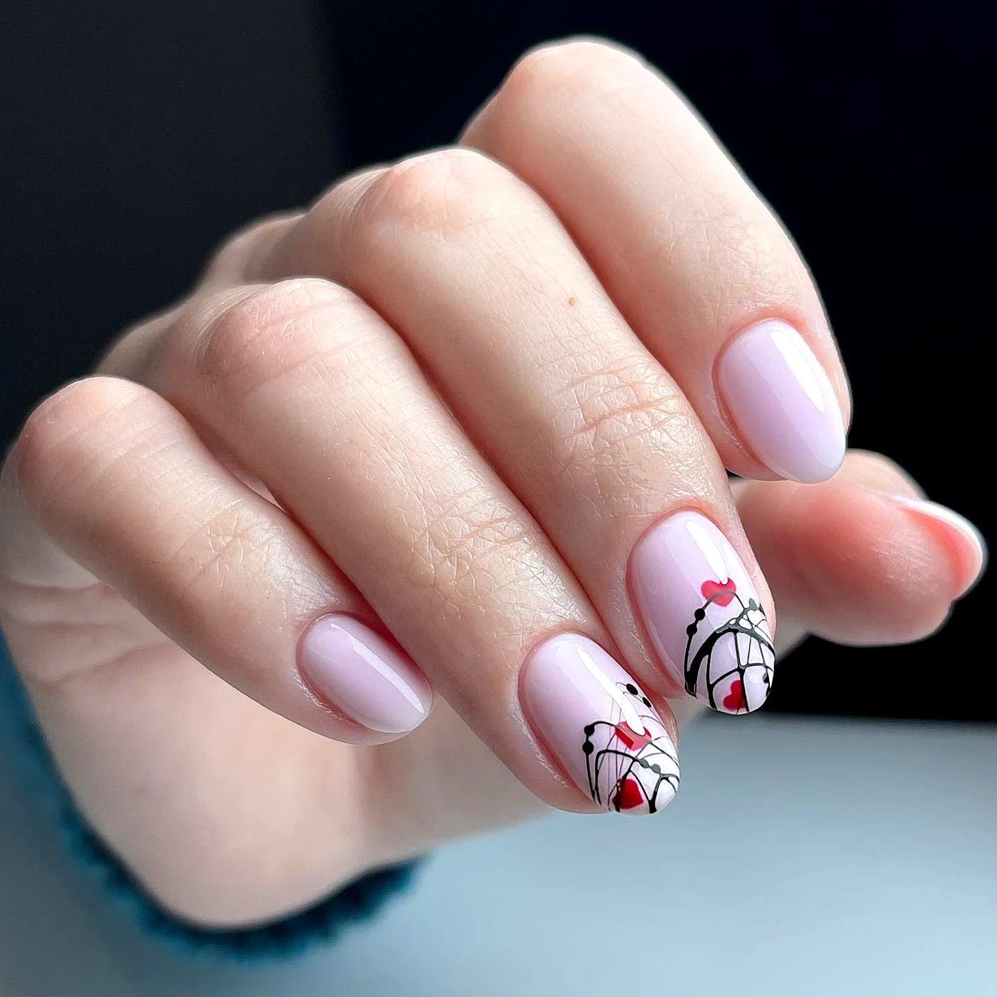15 Trendy Spider Nail Designs for a Glamnetic Look