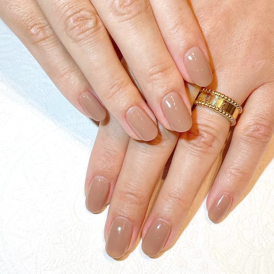 14 Cute and Classy Office Nails Ideas to Elevate Your Look