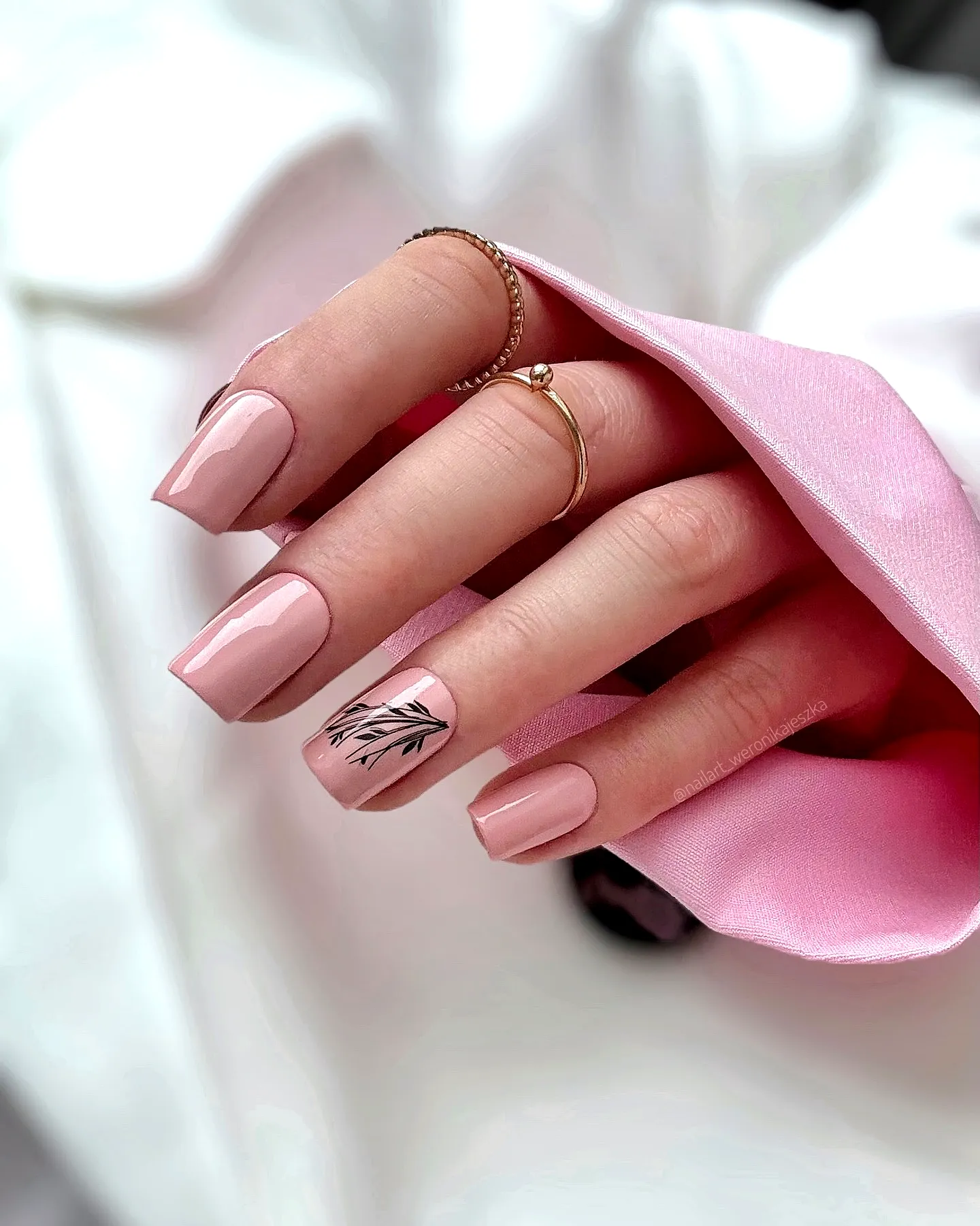 14 Cute and Classy Office Nails Ideas to Elevate Your Look