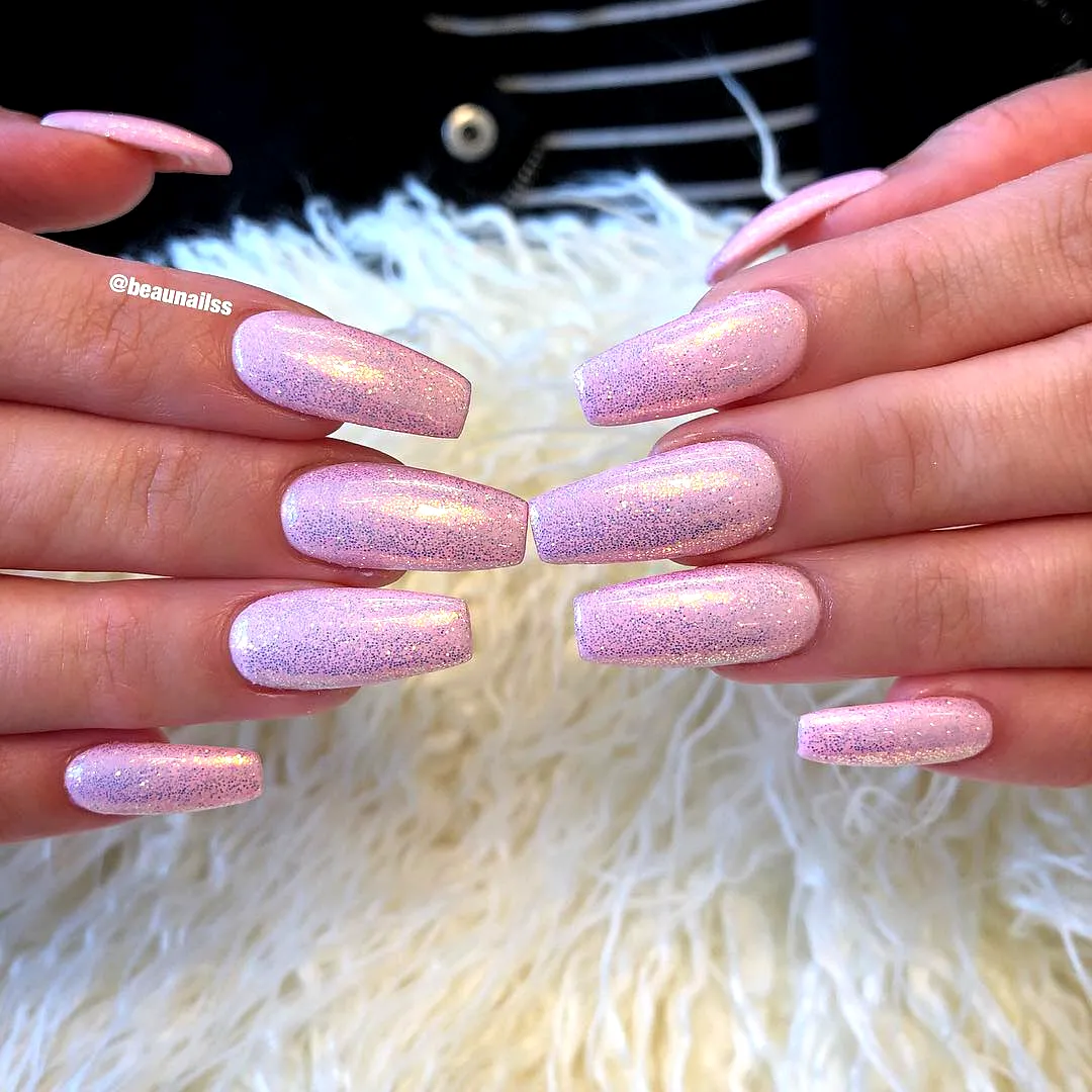 15 Cute Glitter Chrome Nails Ideas for a Glam Look