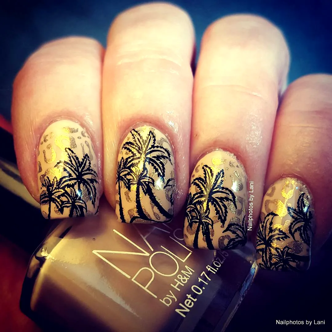 16+ Cute Palm Tree Nails Ideas for Your Next Manicure