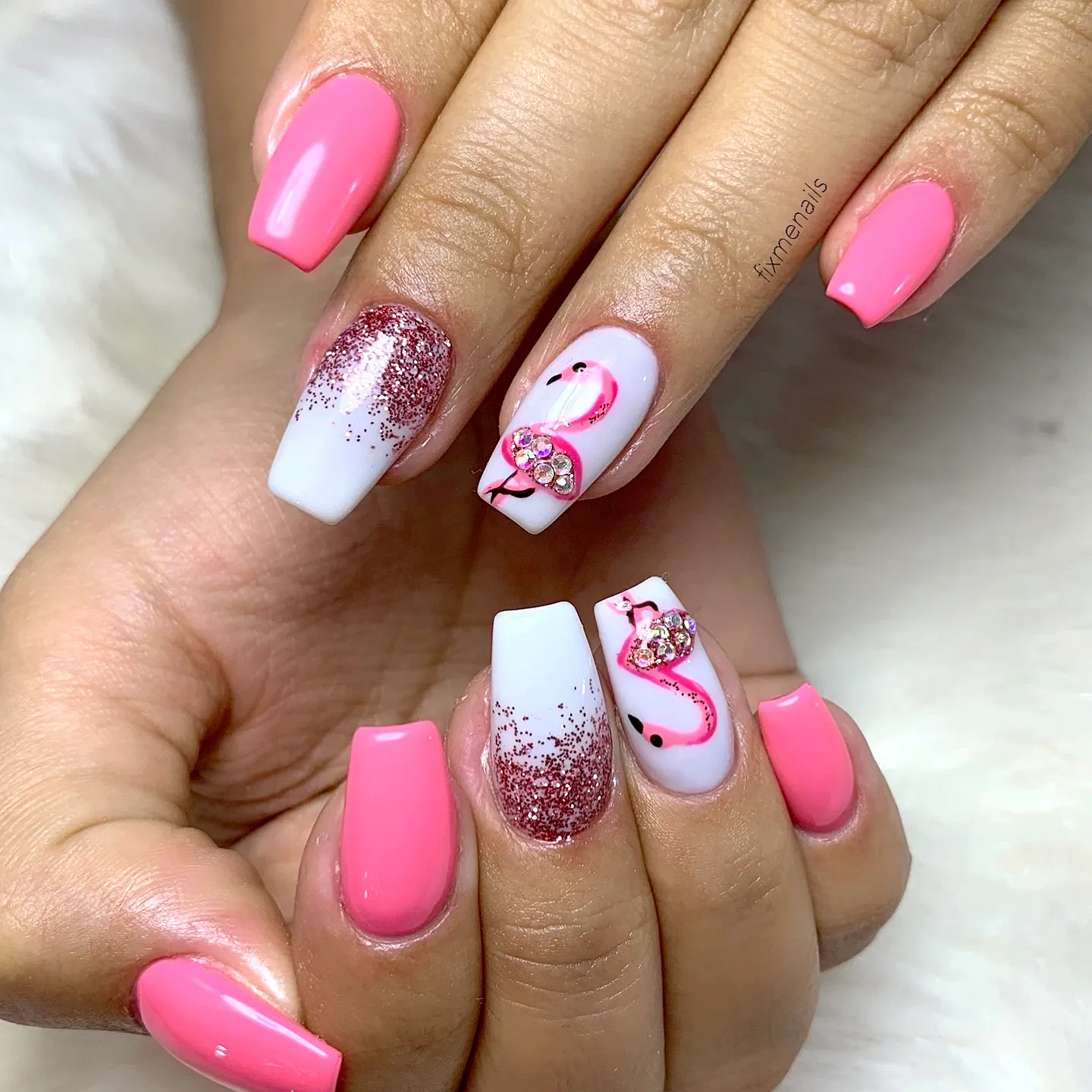 15 Trendy Flamingo Nail Ideas for a Cute Look