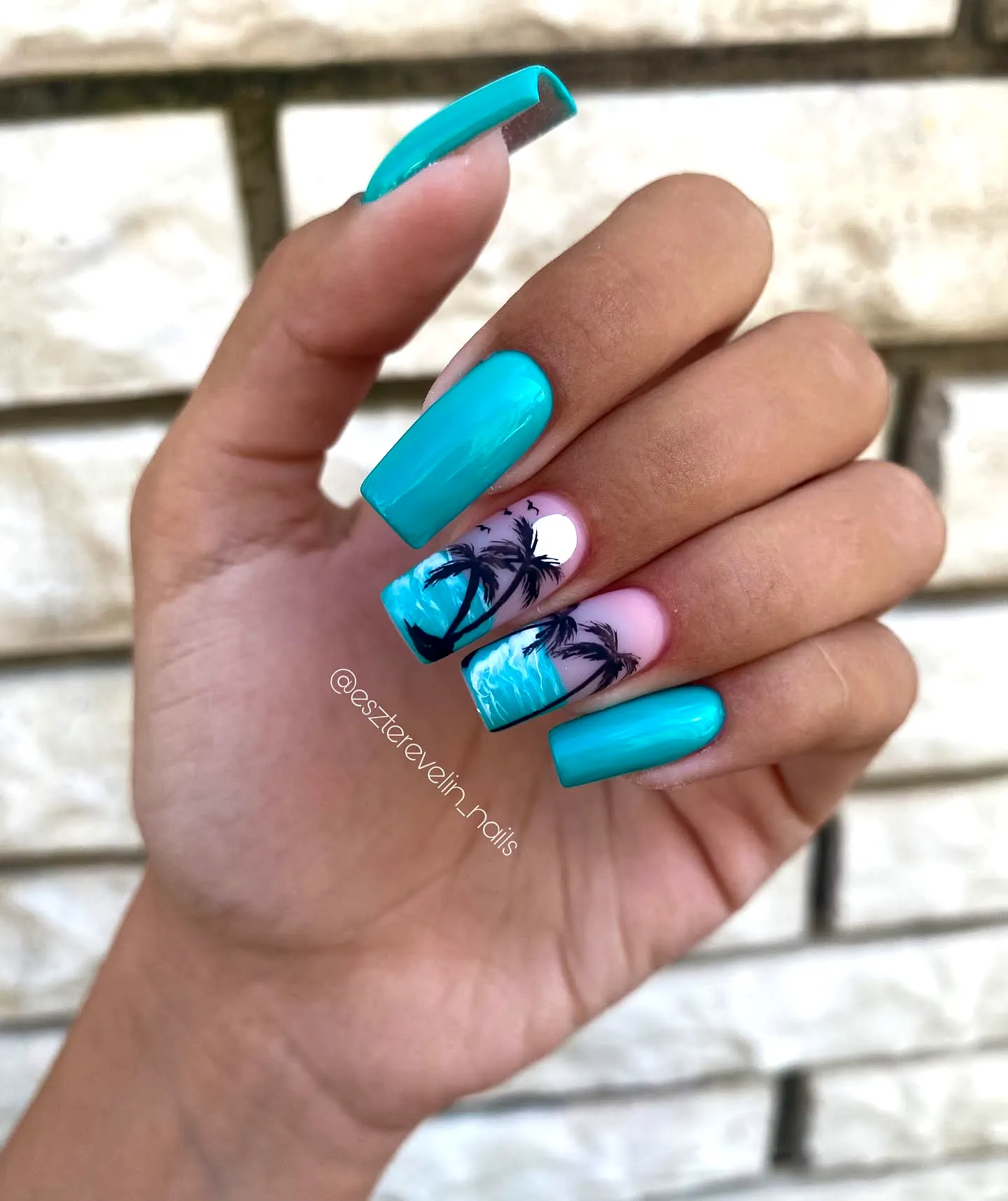 16+ Cute Palm Tree Nails Ideas for Your Next Manicure